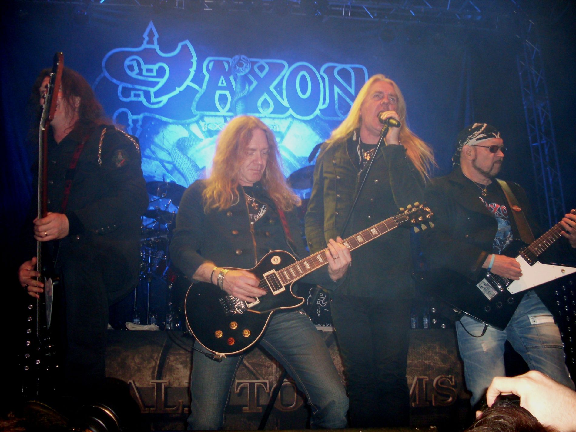 Saxon voor concerten naar Nederland