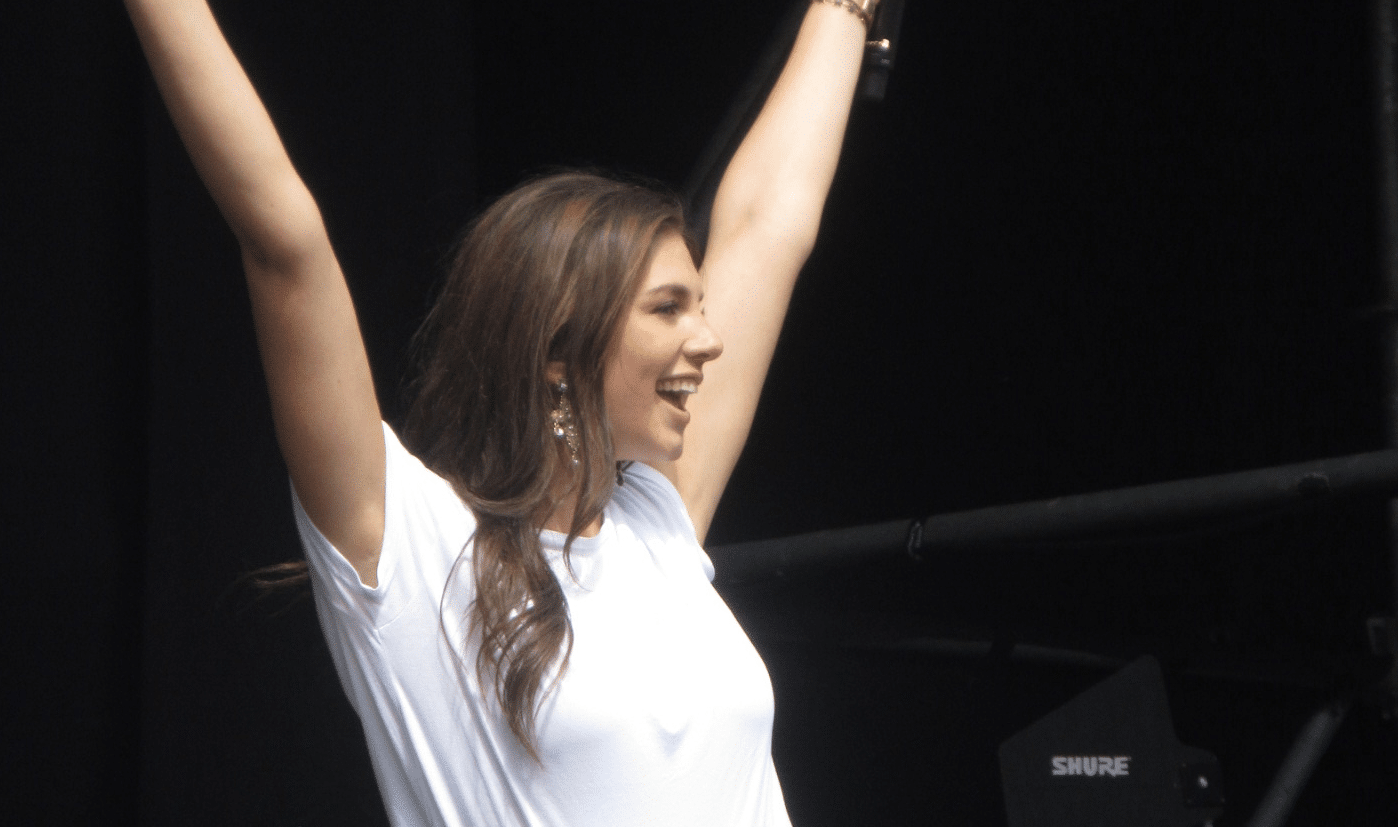 Maan kondigt tweede deel clubtour aan: 'AM/PM Clubtour Part 2'