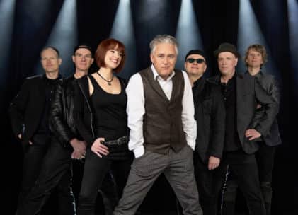 Still Collins met 'Best Of Phil Collins & Genesis' naar Nederland